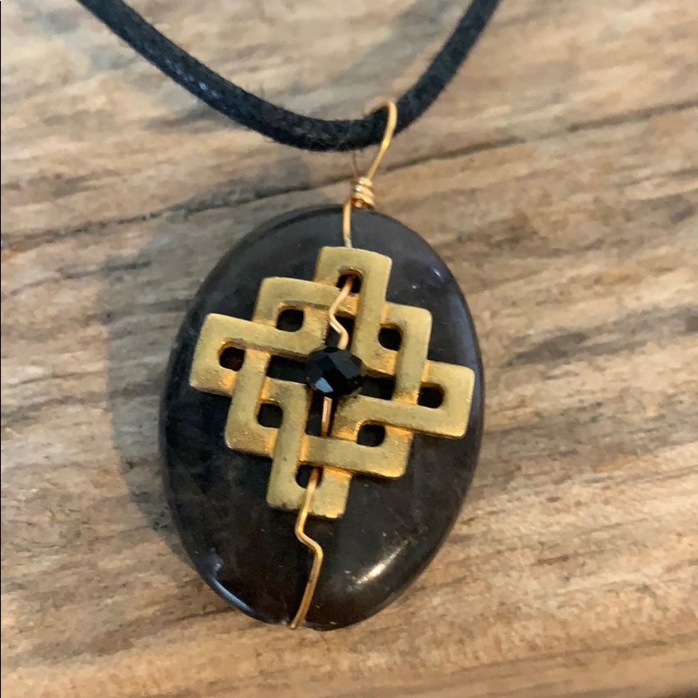 Celtic Knot Stone Necklace - Gem